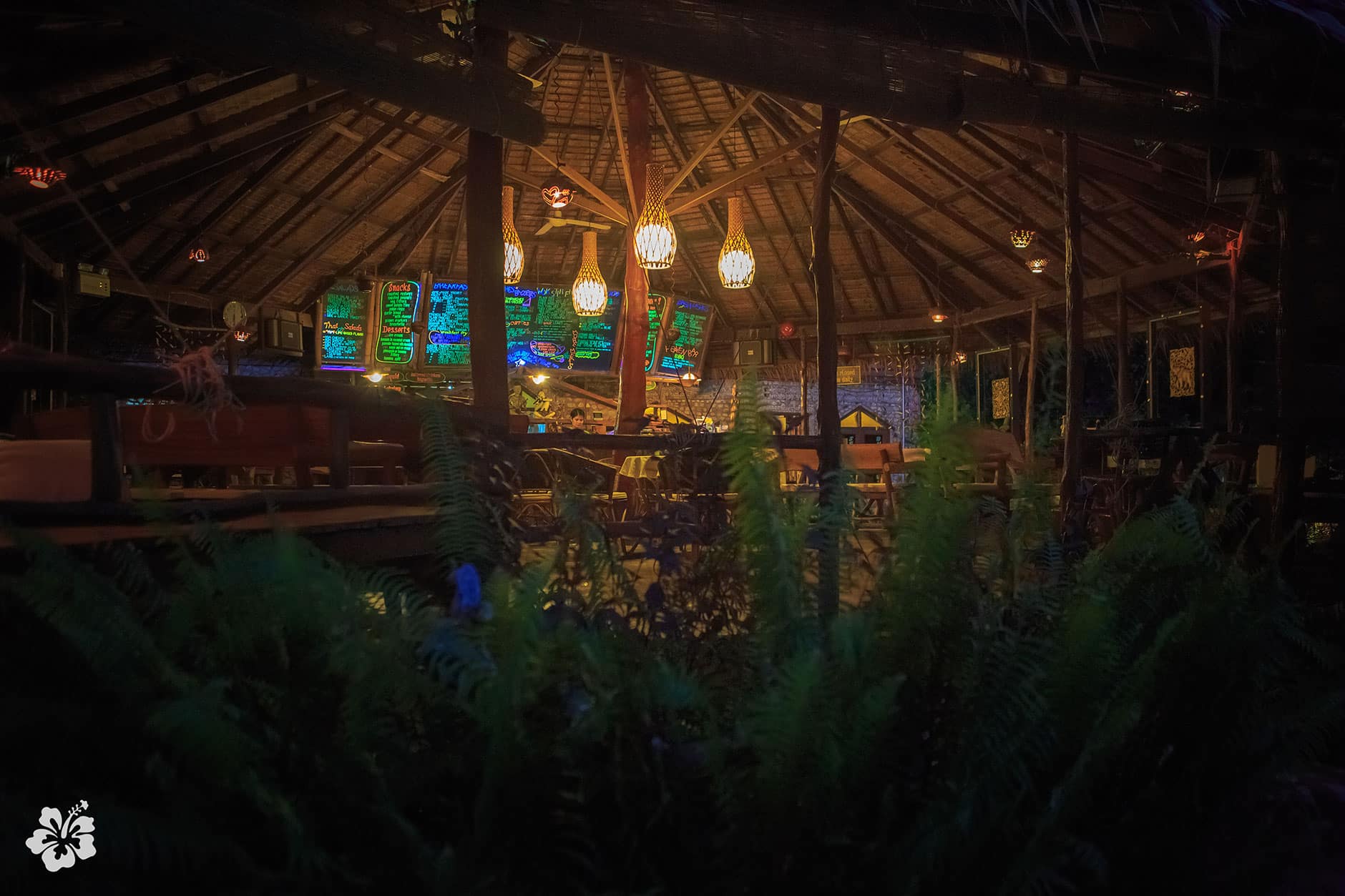 Restaurant - Seaflower Beach Bungalows & Hotel Accommodation